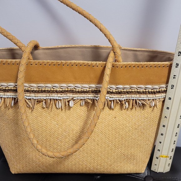 Unbranded | Bags | Woven Straw Purse With Shells And Leather Accents ...